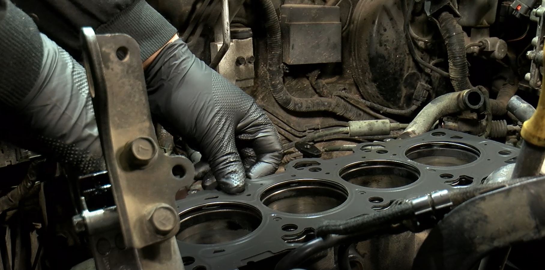 Sustituir la junta de culata. Consejos y precauciones.